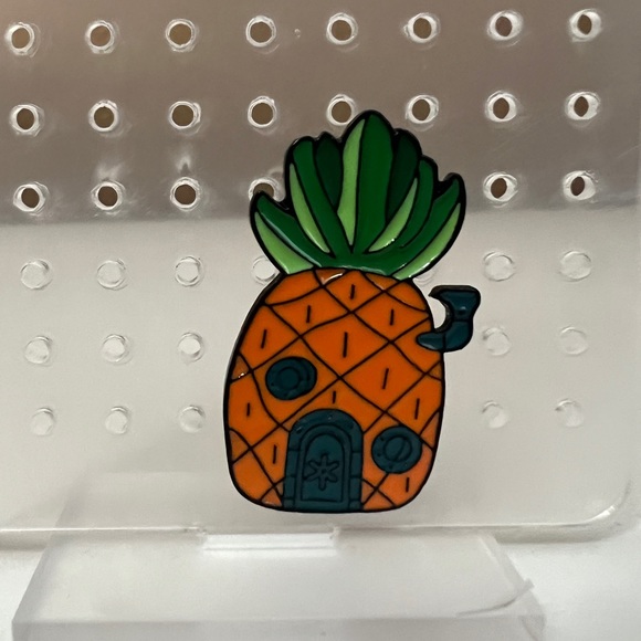 Accessories | Spongebob Pin | Poshmark